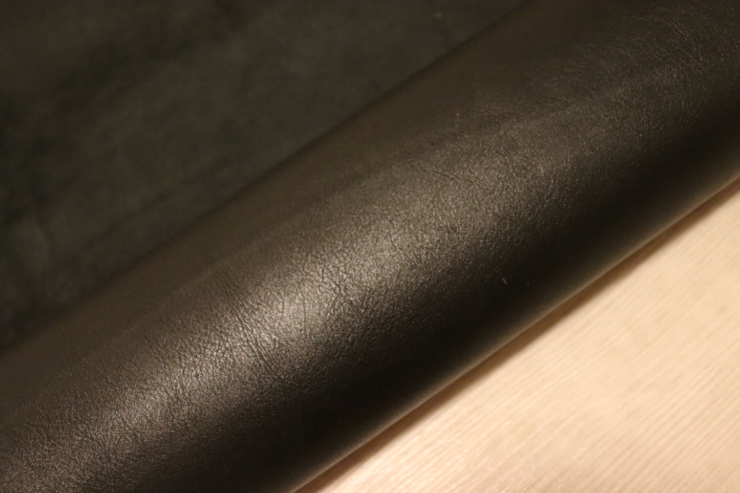 ds35円！新入荷！ブラック スムース加工 キップ 89ds – 【レザークラフト用革材料専門店】BROWN LEATHER