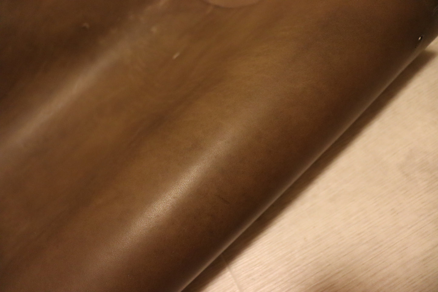 ds53円！新入荷 イタリアンレザー ピットなめし ベリー オリーブブラウ 95ds – 【レザークラフト用革材料専門店】BROWN LEATHER